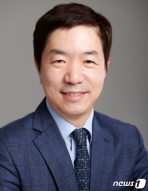 Sun Huh's Instagram, Twitter & Facebook on IDCrawl